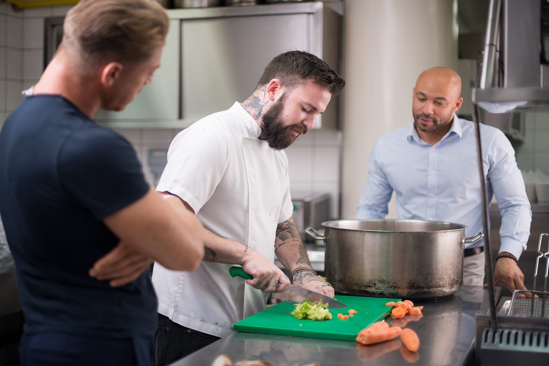 Bone Broth: 5 Minutes with the Clean Living Company – The Insider UAE